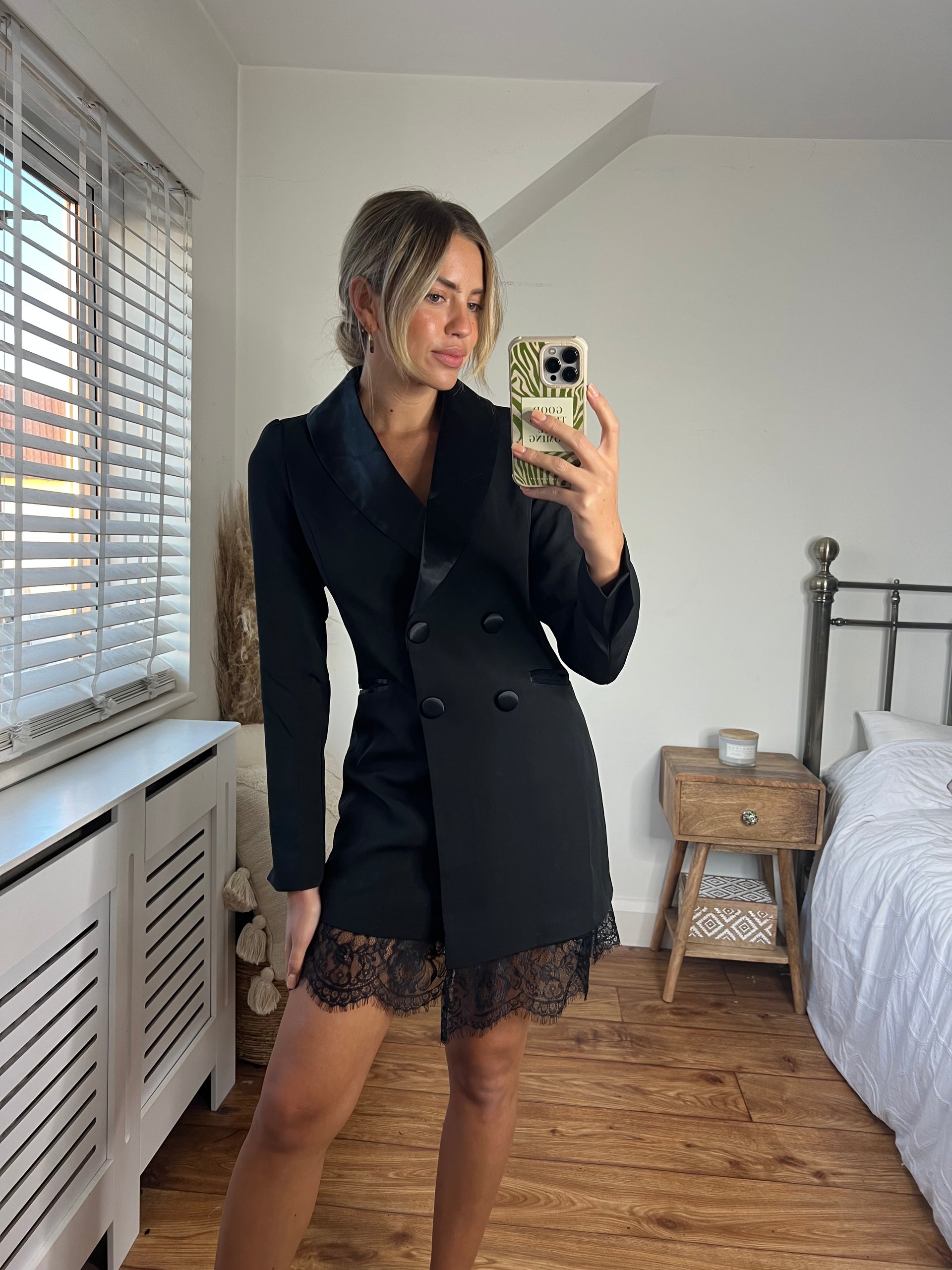 Chloe Lewis Clothing & Outfits | The Chloe Lewis Edit – Style Cheat